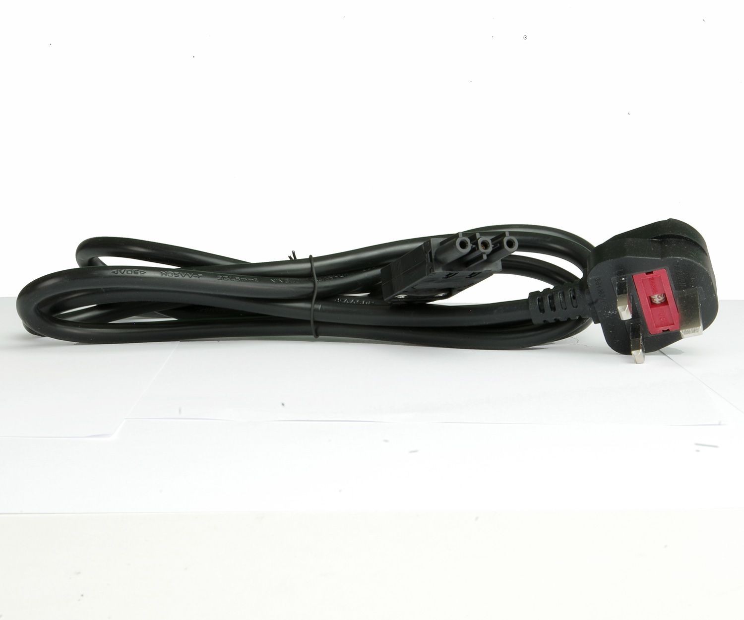 Darwin 3m GST18/3 Female & BS 13A Plug cable Black - Office Monster