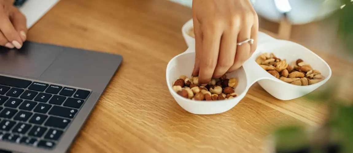 Healthy Office Snacks: Building a Snack Station for Energy Boosts
