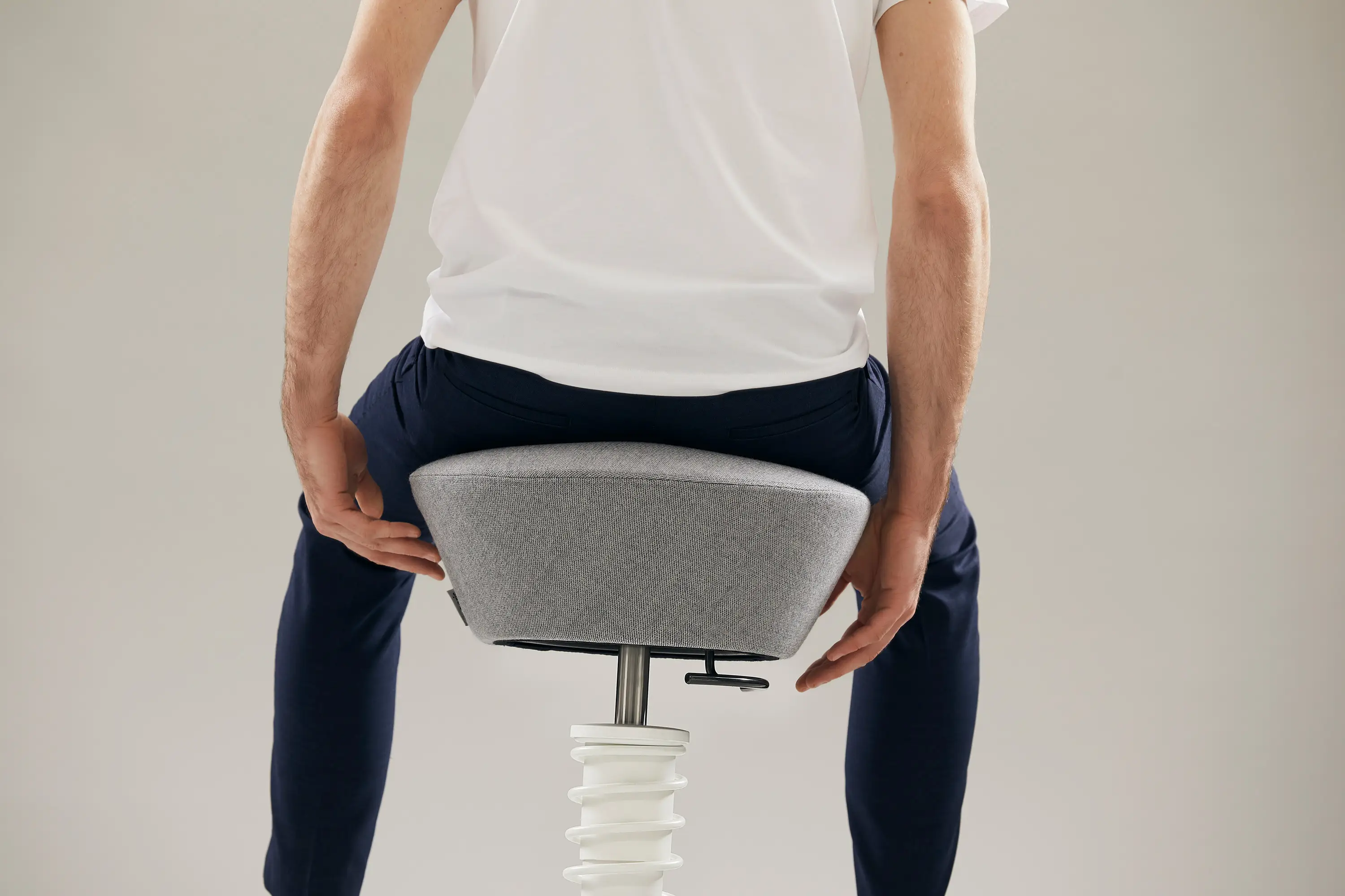 Aeris Swopper - Neuroinclusive Ergonomic Stool for Active Workspaces