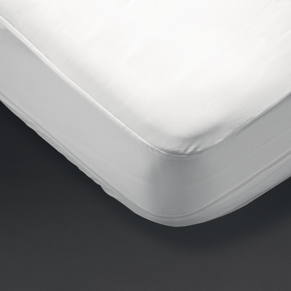 Mitre Comfort Allerzip Smooth Zip and Link Mattress Protector